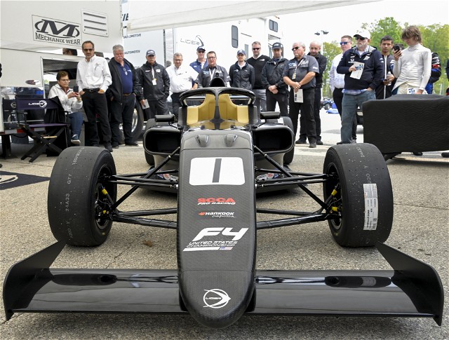 F4 USA: Martínez conoció el nuevo Ligier | Campeones